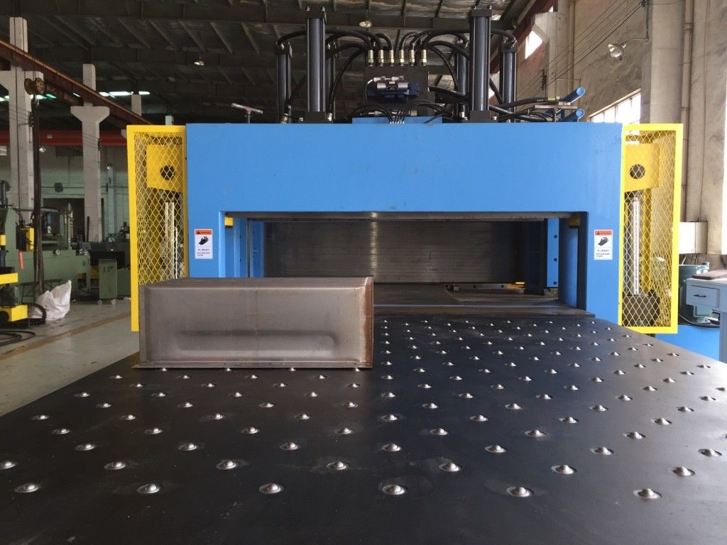 300 - 1300mm Steel Plate Width Corrugated Fin Forming Machine For ...